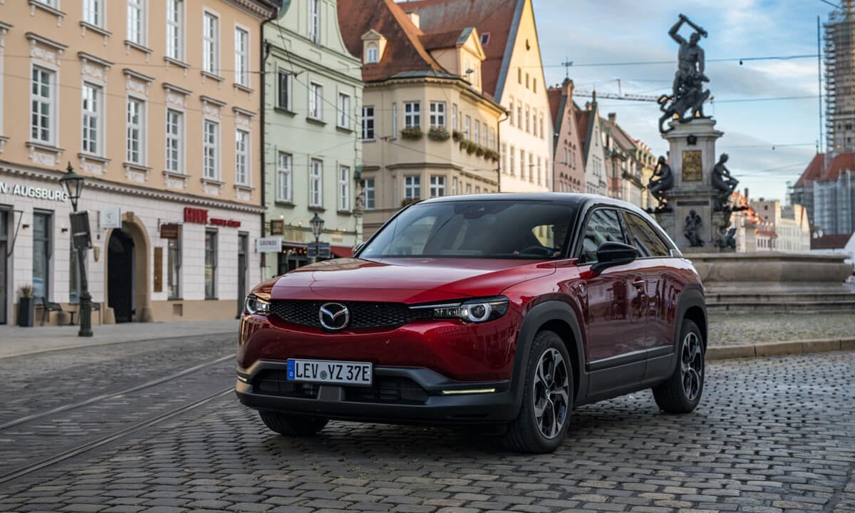 Prueba Mazda MX-30 R-EV 170 CV, el híbrido enchufable con motor rotativo (con vídeo)