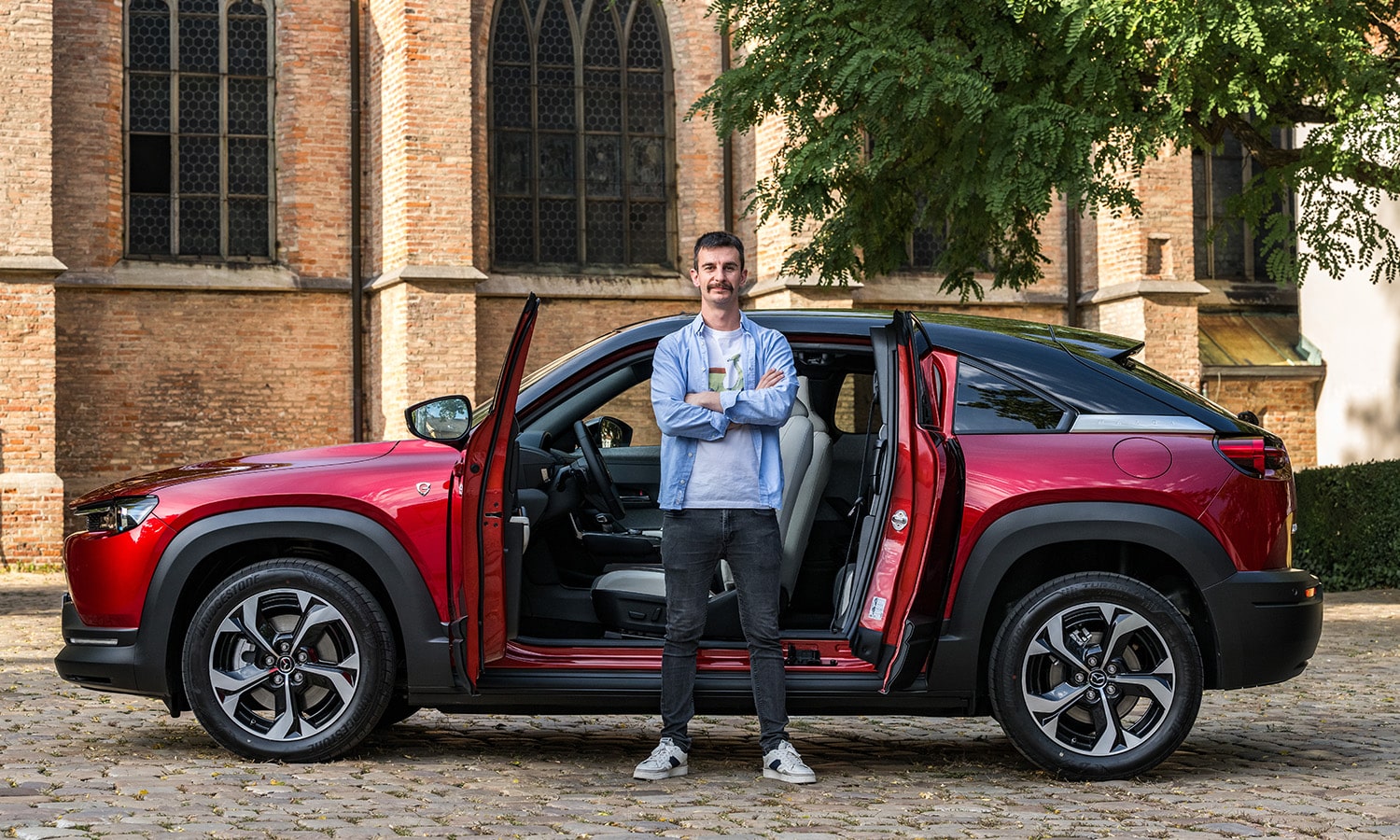 Prueba Mazda MX-30 R-EV 170 CV, el híbrido enchufable con motor rotativo (con vídeo)
