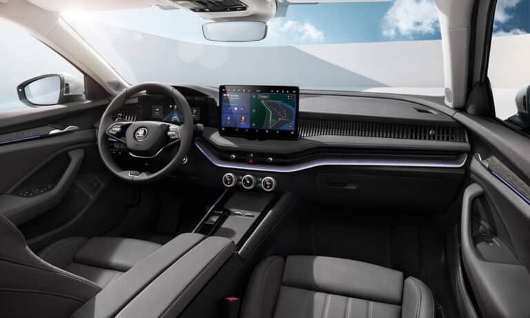 Yeni Skoda Superb 2024, ömür boyu sürecek bir sedan