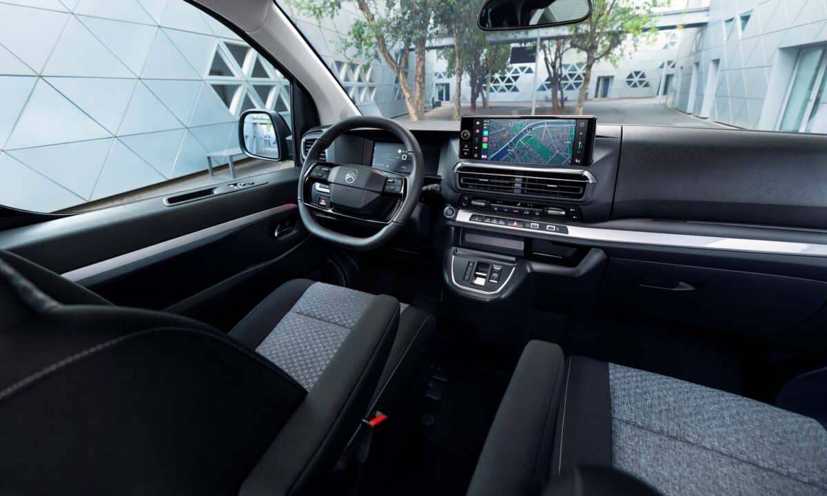 Citroën SpaceTourer: El MPV eléctrico galo estrena frontal y más…