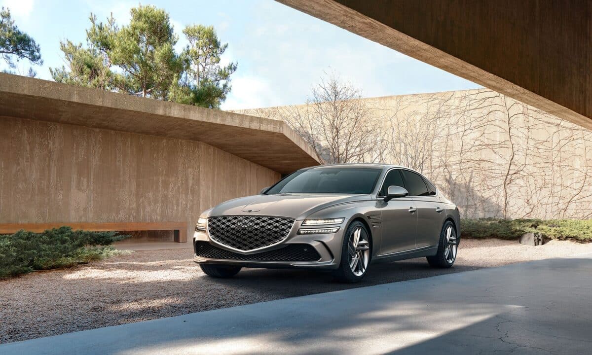 Genesis G80: Con este restyling se actualiza su tercera generación