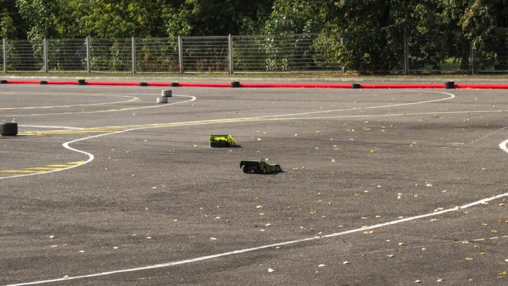 Coche teledirigido a gasolina: todo sobre el motor, combustible ...
