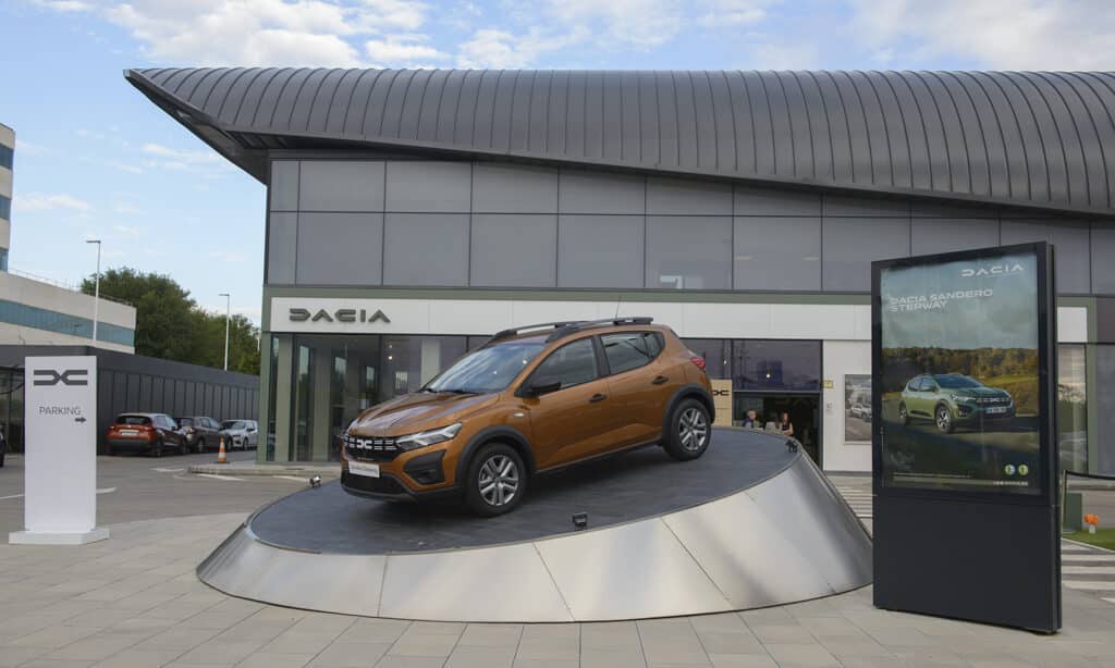 Dacia actualiza su gama para cumplir la norma de seguridad GRS2