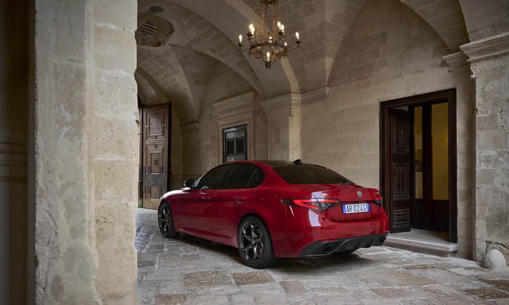 Prueba Alfa Romeo Giulia Tributo Italiano 210 CV: sacando la «tricolore ...