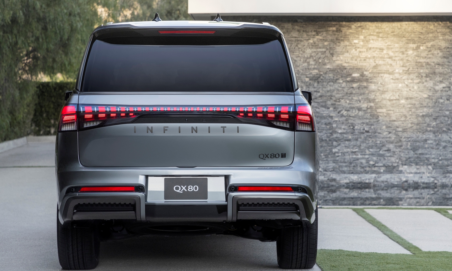 Infiniti QX80: El SUV premium que querrás en Europa y no tendrás