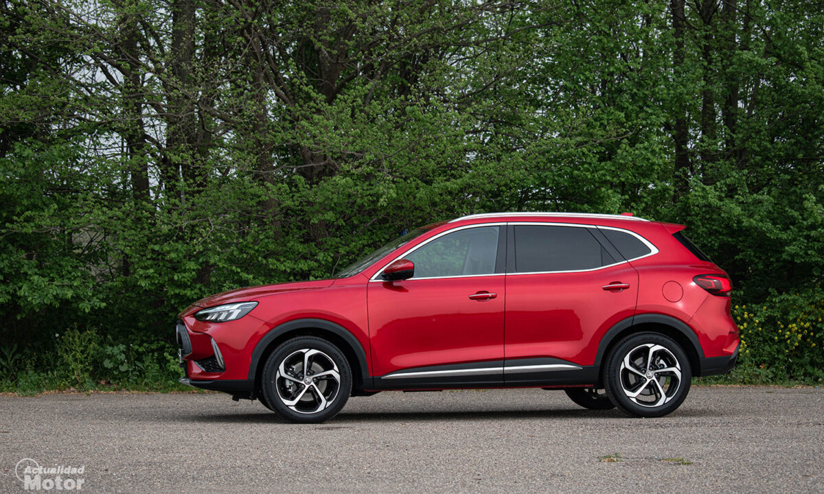 Prueba MG HS, el SUV compacto más amplio y barato del mercado (con vídeo)