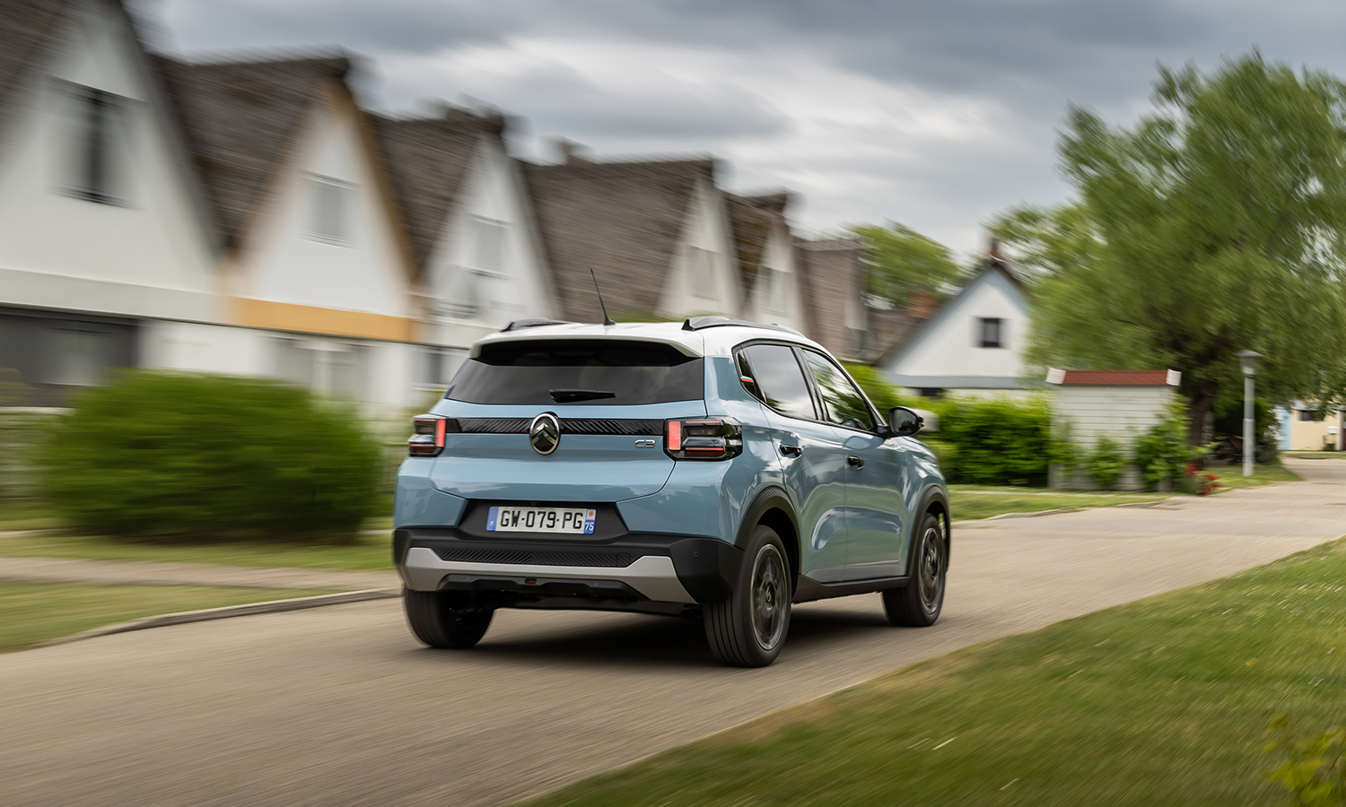 Vídeo Prueba Citroën C3 (PureTech por cadena) y e-C3 (eléctrico) 2024