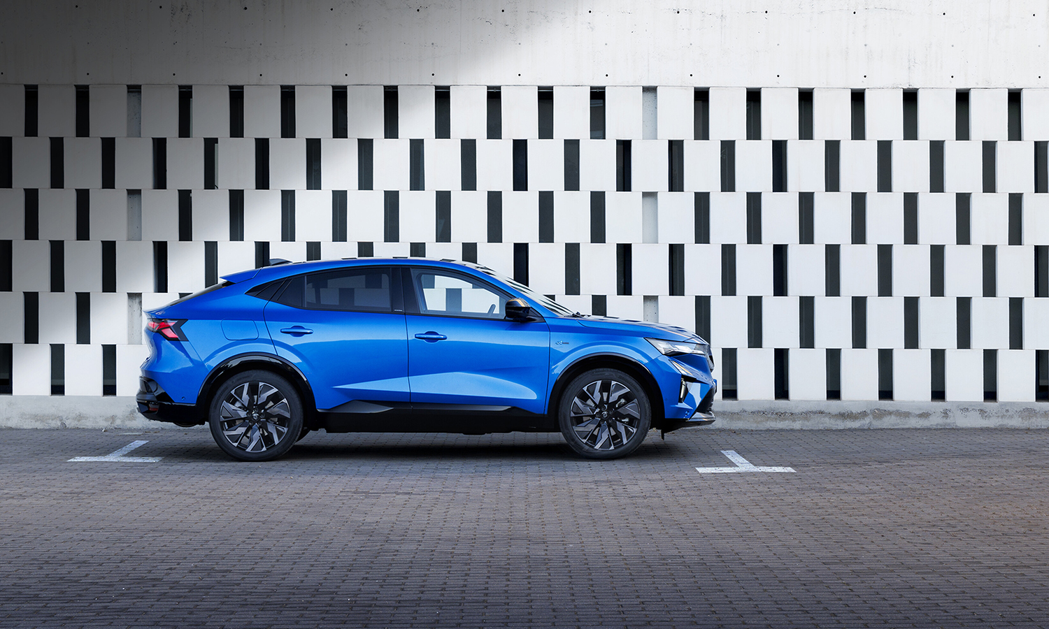 Essai du Renault Rafale 2024 : On le roule avec un moteur E-Tech 200 CV