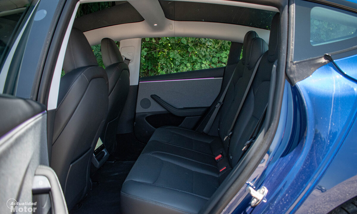 Probamos el Tesla más barato de todos, el Model 3 de 283 CV (con vídeo)