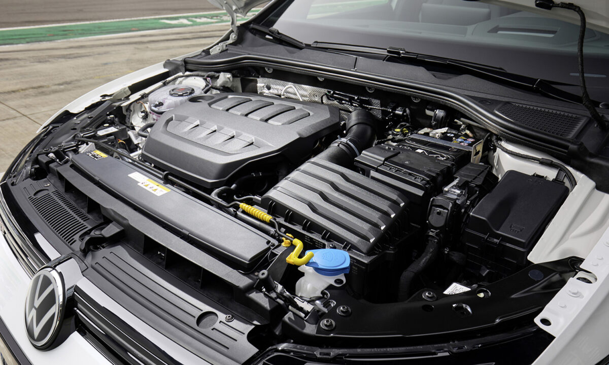 Electric Motors vs. Combustion Engines: How They Work and Key Differences