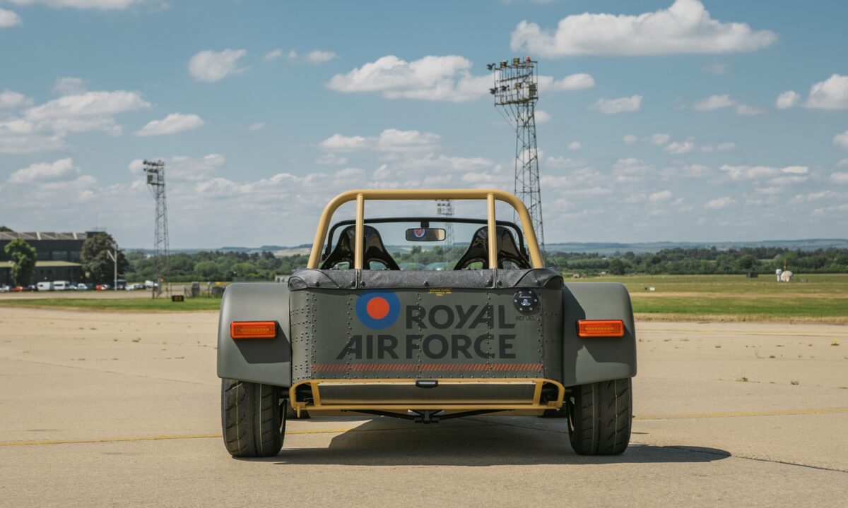 Caterham Seven 360R: Un cotxe fet per i pels militars…