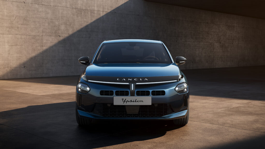 Stellantis kündigt bis 2026 sechs neue Hybridmodelle an…