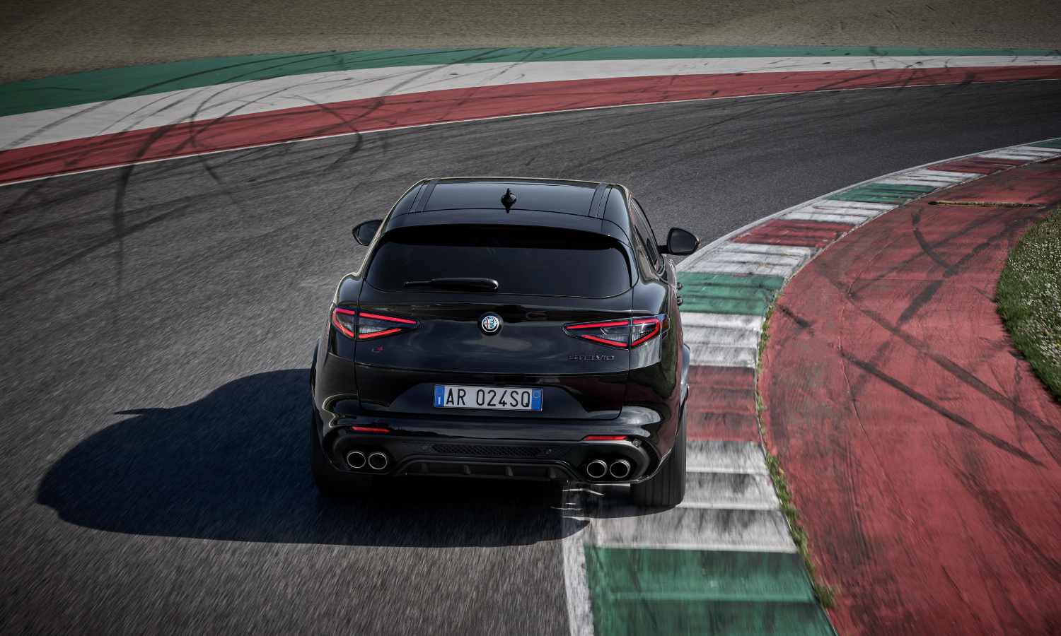Alfa Romeo Giulia y Stelvio QV SuperSport, la flor y nata para 450 ...