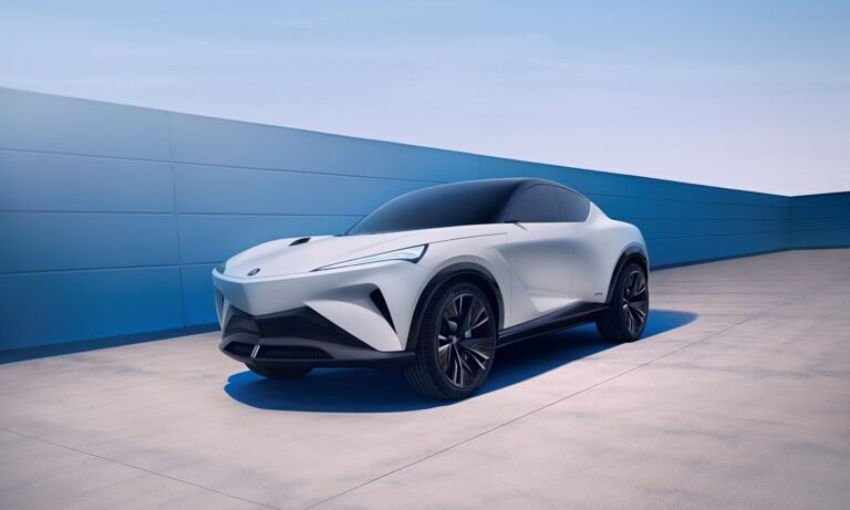 Acura presenta el Performance EV Concept en Monterey…