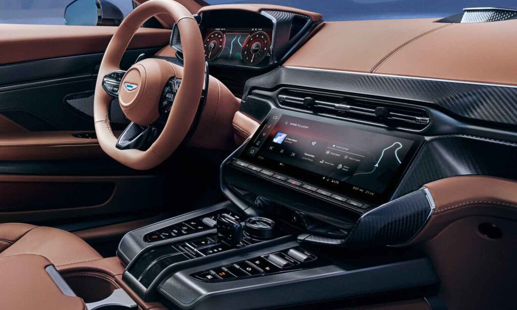 Aston Martin Vanquish 2024: ¡oda a los 12 cilindros!