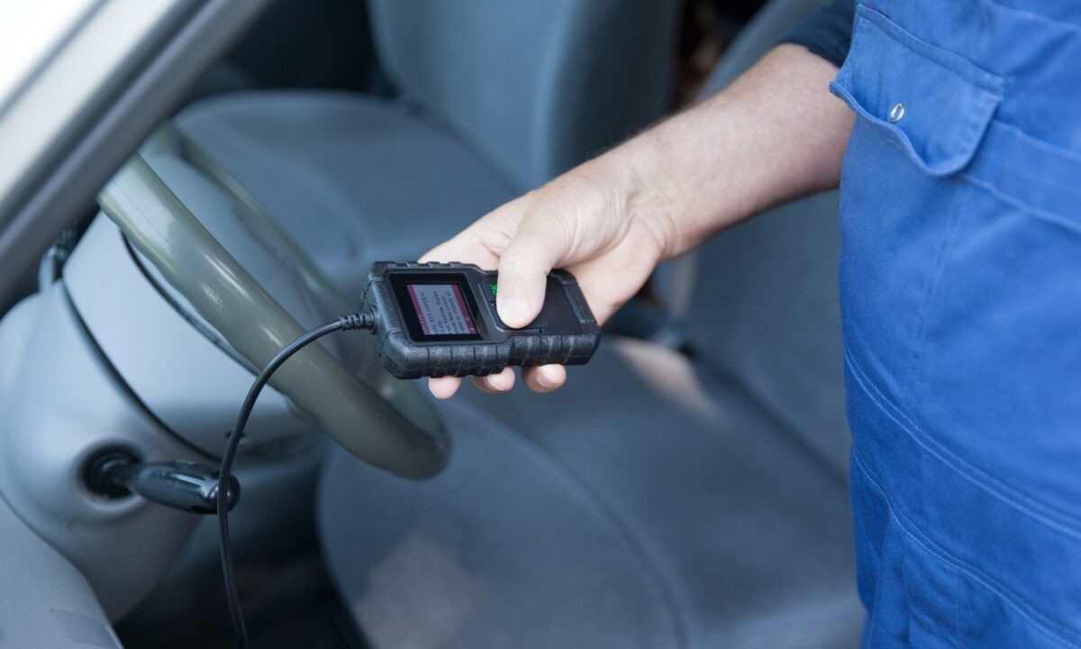 Comment utiliser un scanner OBD2 étape par étape