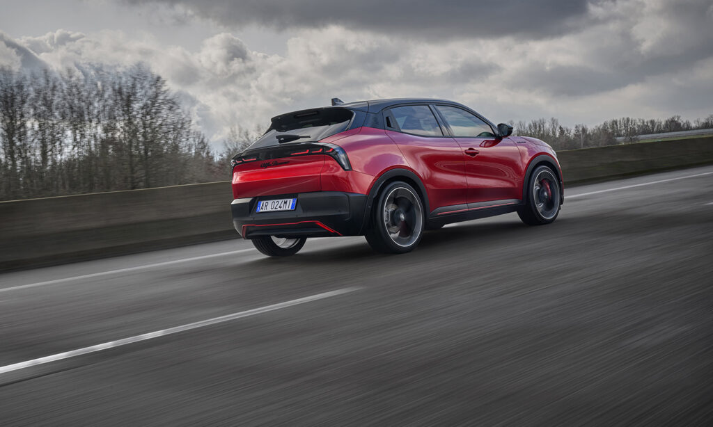 Test Alfa Romeo Junior: Najtańszy i najmniejszy samochód marki (z wideo)