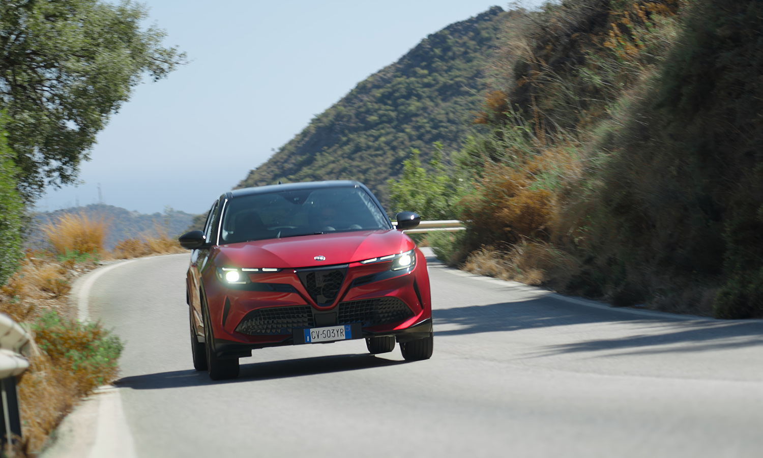 Test Alfa Romeo Junior: l'auto più economica e piccola del marchio (con ...