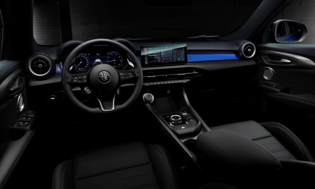 Alfa Romeo Tonale Intensa: Innovación y diseño en el SUV que marca ...