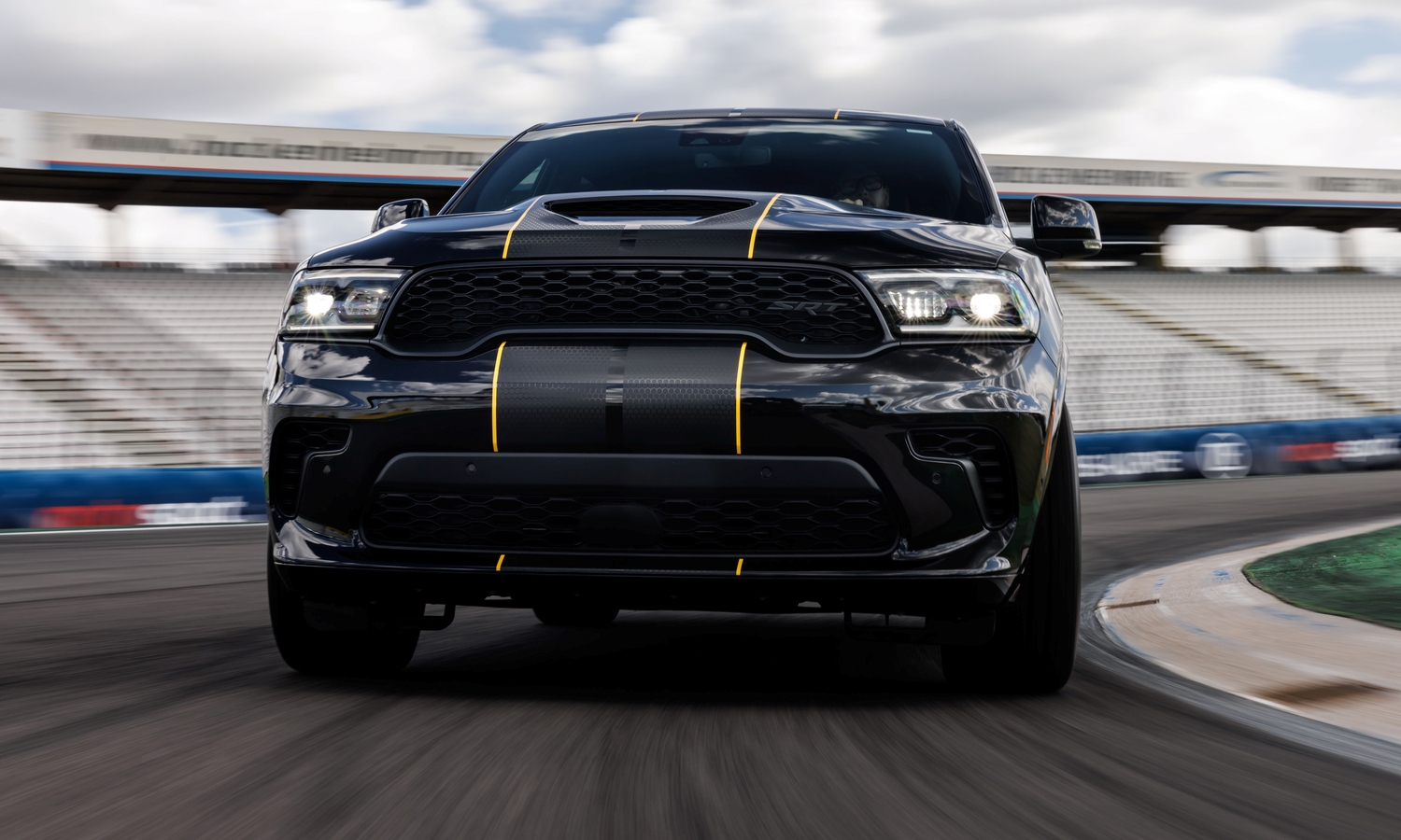 All the details of the special edition Dodge Durango SRT 392 AlcHEMI 2024