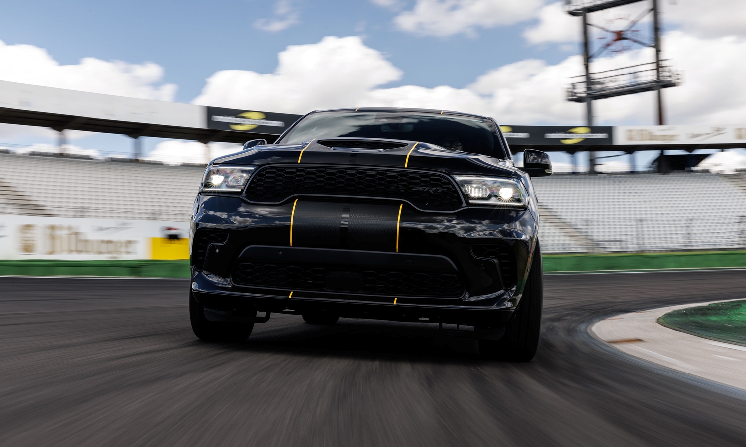 All the details of the special edition Dodge Durango SRT 392 AlcHEMI 2024