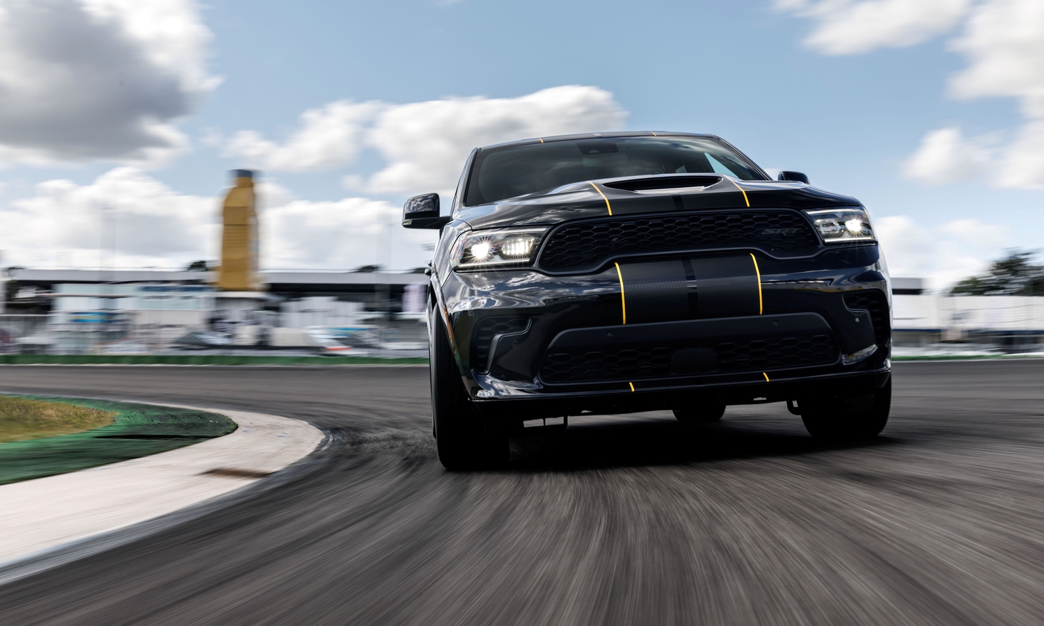 All the details of the special edition Dodge Durango SRT 392 AlcHEMI 2024