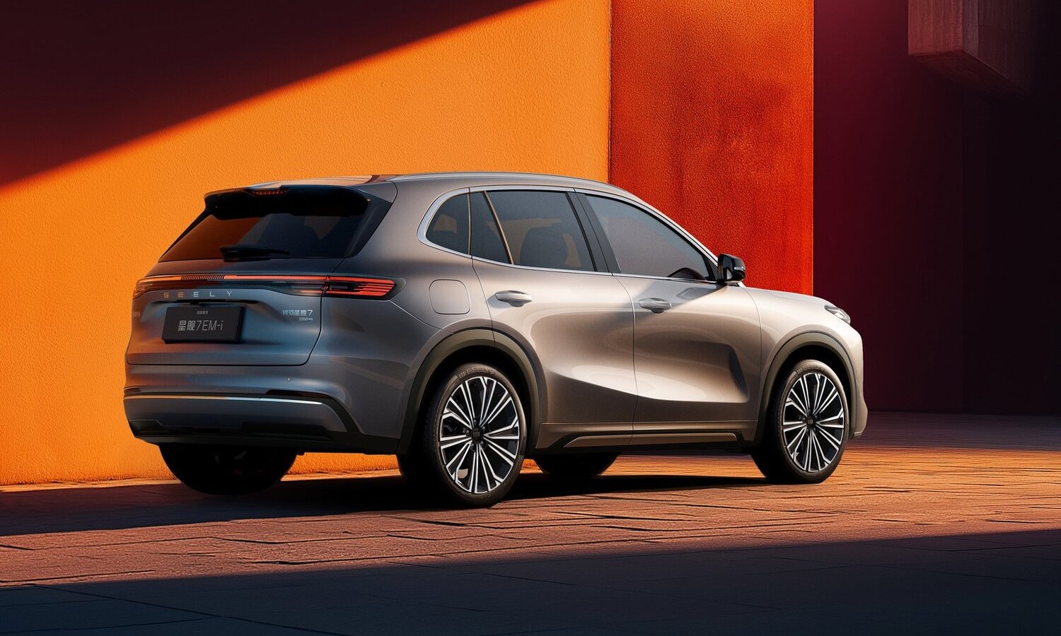 吉利銀河スターシップ 7 2025、1.400 km の自律走行を備えた未来のハイブリッド SUV