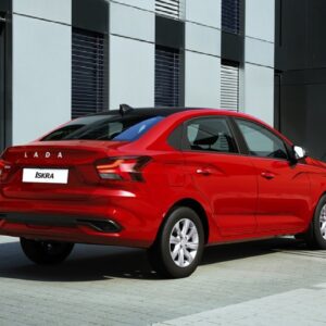 Lada Iskra: Su «tecnológico» interior ve la luz de forma oficial…