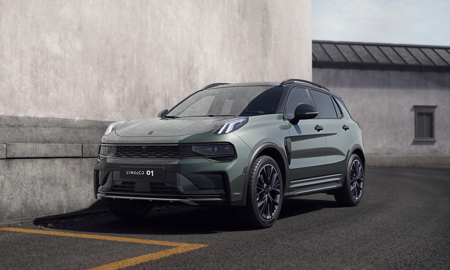 Lynk & Co lanzará el SUV híbrido enchufable de alta gama 01 en 2025