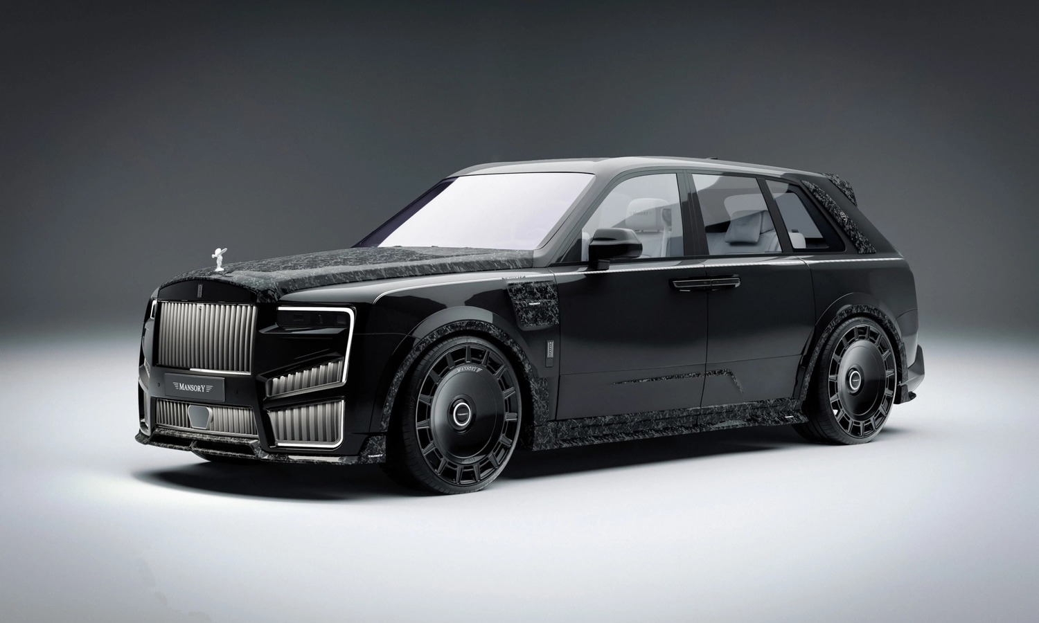 Rolls Royce Cullinan Mansory: La perfección automovilística hecha lujo
