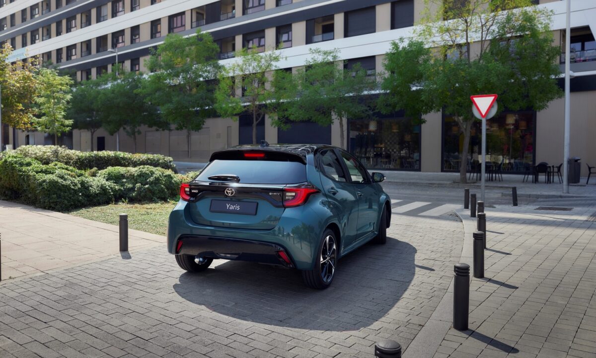 Toyota Yaris 2025: Hybrid renovation with a sporty touch and ...