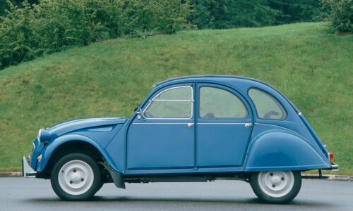 Der legendäre Citroën 2CV wird als Elektroauto im Retro-Design ...
