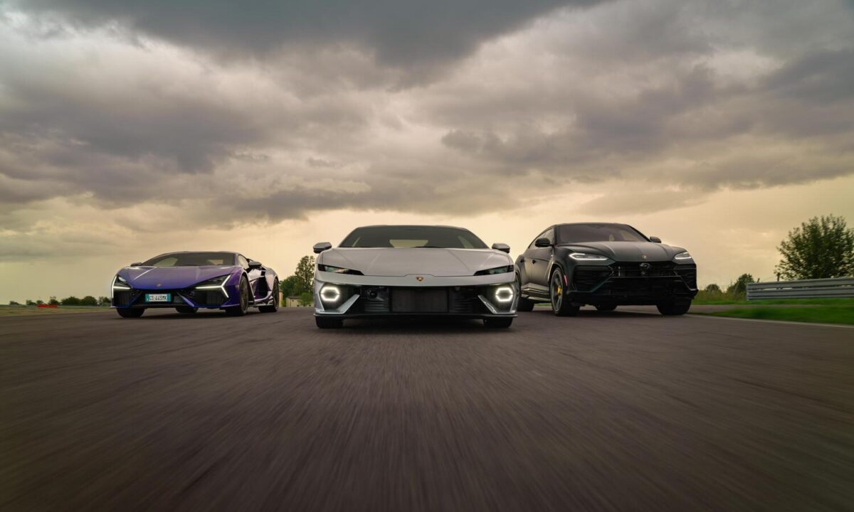 The Audi R8 will return in 2027 as a plug-in hybrid with Lamborghini ...