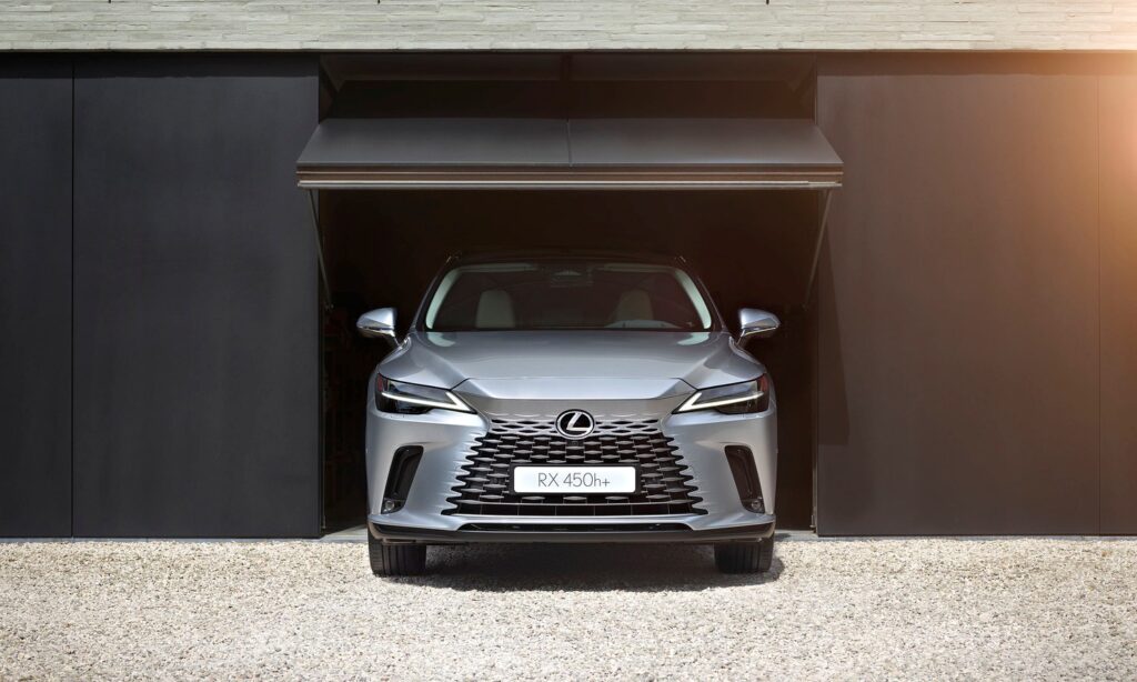 Nuevo Lexus RX 2025: Más aislamiento, tecnología y mecánica mejorada