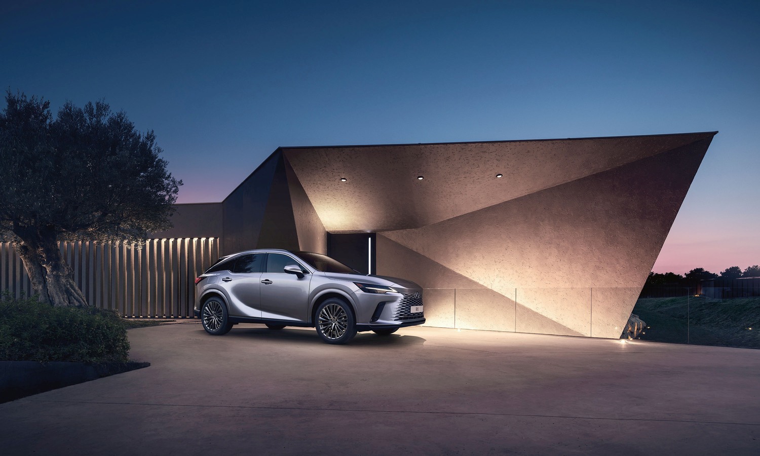 Nowy Lexus RX 2025: Więcej izolacji, technologii i ulepszona mechanika