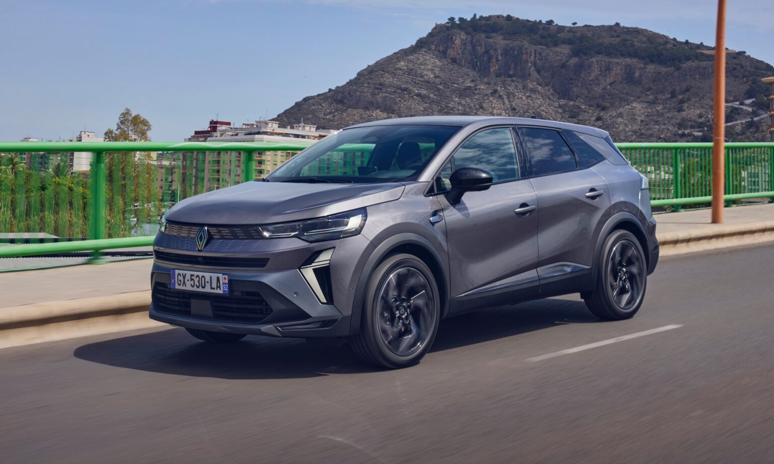 Renault Symbioz-Test: Hybrid-Upgrade mit Effizienz und Technologie