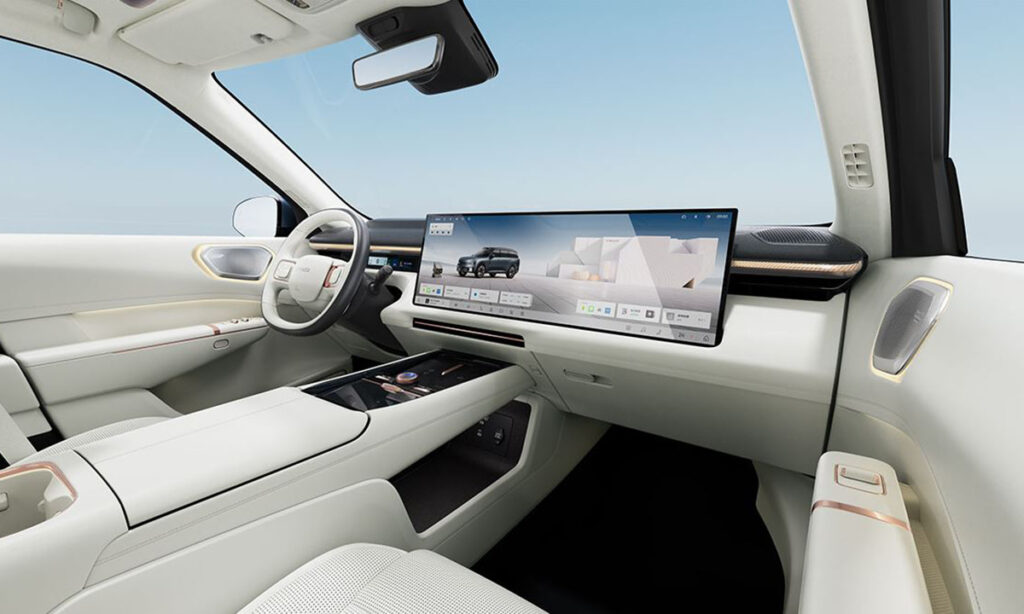 Lynk & Co 900: il SUV ibrido plug-in che punta a segnare un prima e un dopo