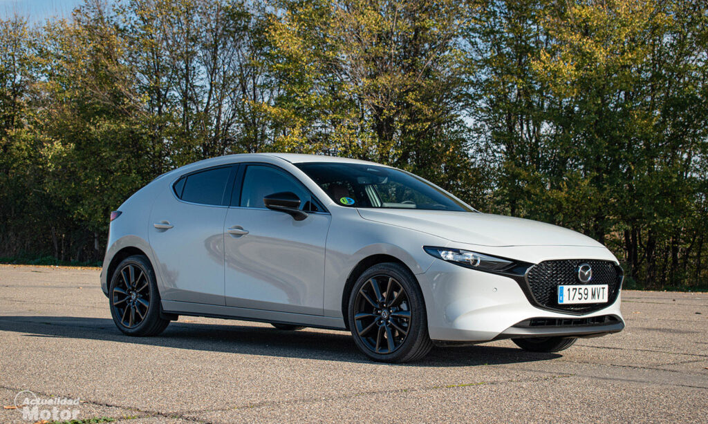 Prueba Mazda3 2.5 e-Skyactiv G 140 CV manual 6v (con vídeo)