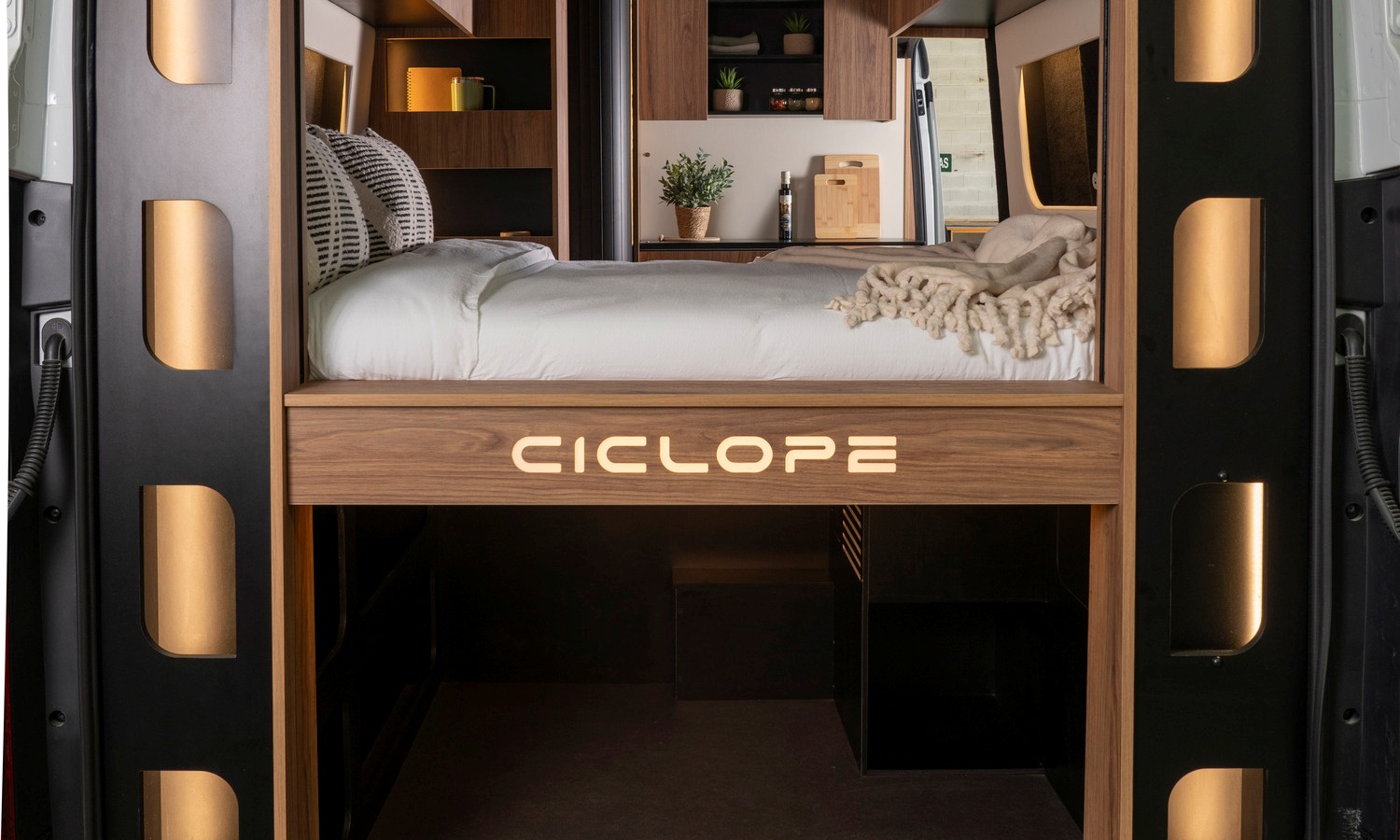 Maxus Deliver 9 Cíclope Mencía: Ein Wohnmobil mit fortschrittlichem ...