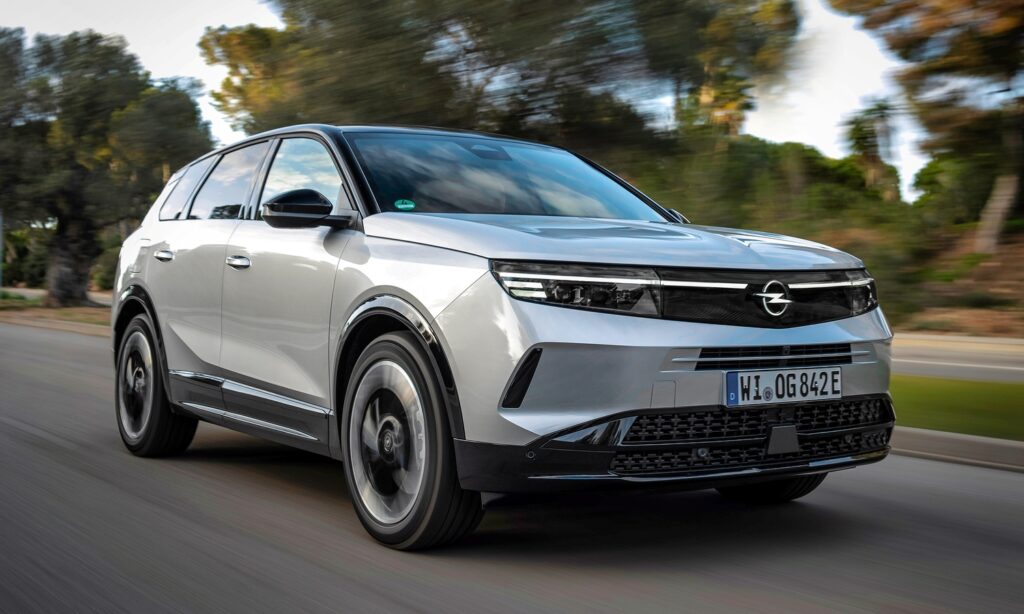 Nuevo Opel Grandland PHEV: Más autonomía y eficiencia en su última ...