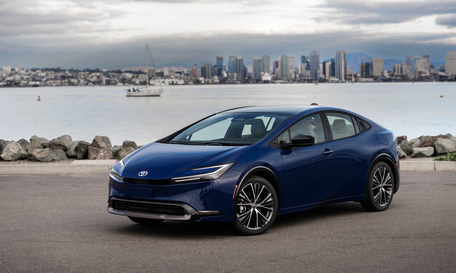 Toyota Prius 2025: Innovaciones, eficiencia y tecnología avanzada