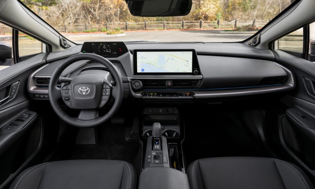 Toyota Prius 2025: Innovaciones, eficiencia y tecnología avanzada