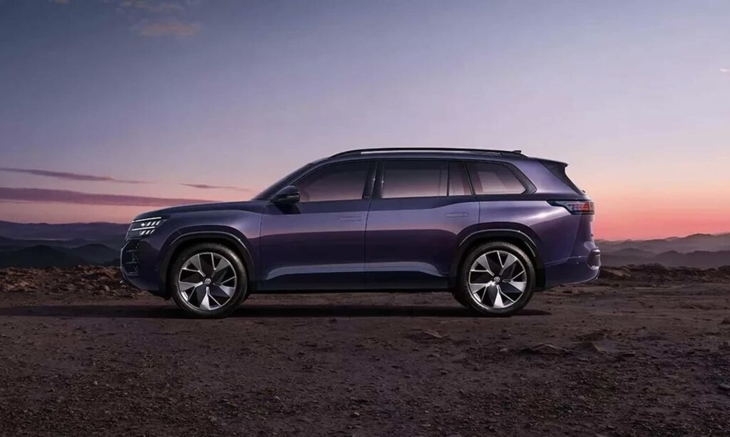 Volkswagen Teramont Pro 2025 je prenovljen na Kitajskem: Večji, bolj ...