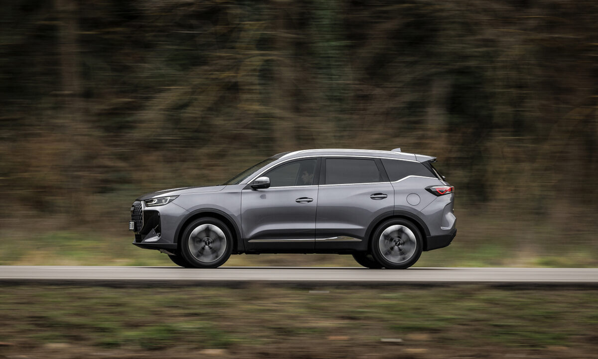 Prueba Ebro S700, el coche que hace resucitar a la mítica marca de ...