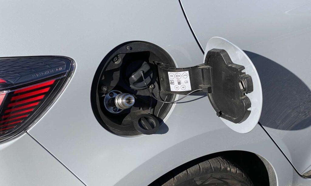 VÍDEO | Prueba del Renault Clio GLP: ¡una de las etiquetas Eco más baratas!