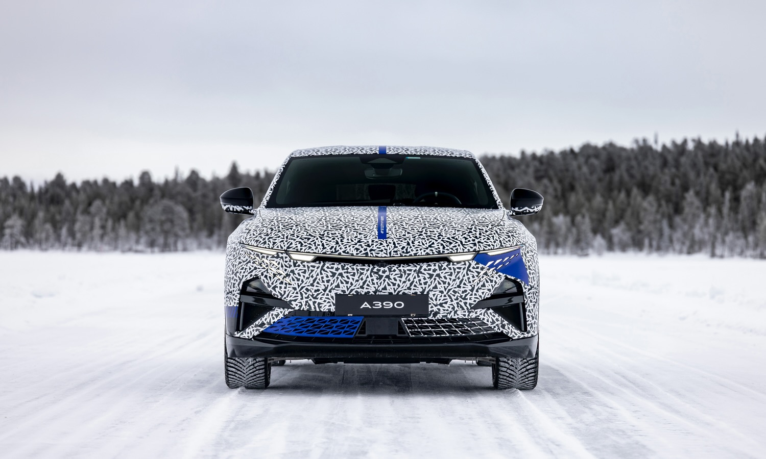 El Alpine A390 se deja ver en pruebas: Primeras imágenes del nuevo ...