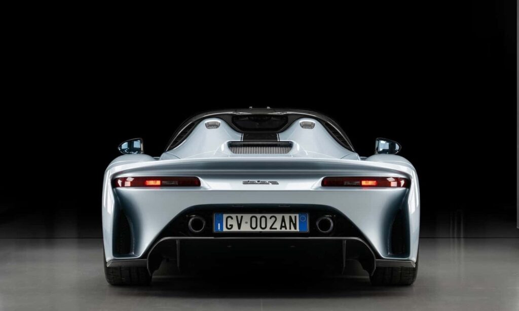 La Dallara Stradale 2025 renouvelle son essence sans perdre son ADN sportif.