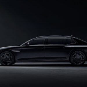 Genesis presenta el G90 Long Wheel Base Black, su berlina de lujo más ...