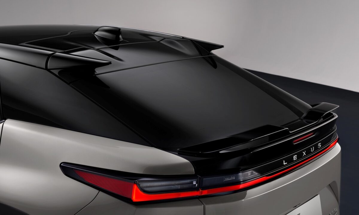 Nuevo Lexus RZ 450e 2025: Más autonomía, dirección innovadora y un ...