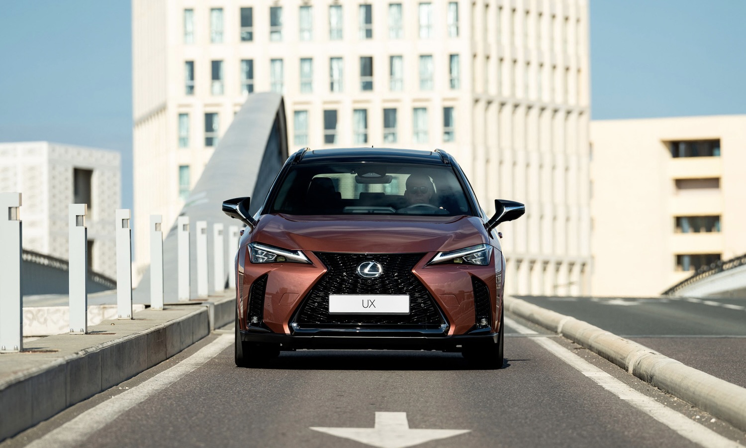 Lexus UX 300h 2025: Alle Verbesserungen des erneuerten Hybrid-SUV